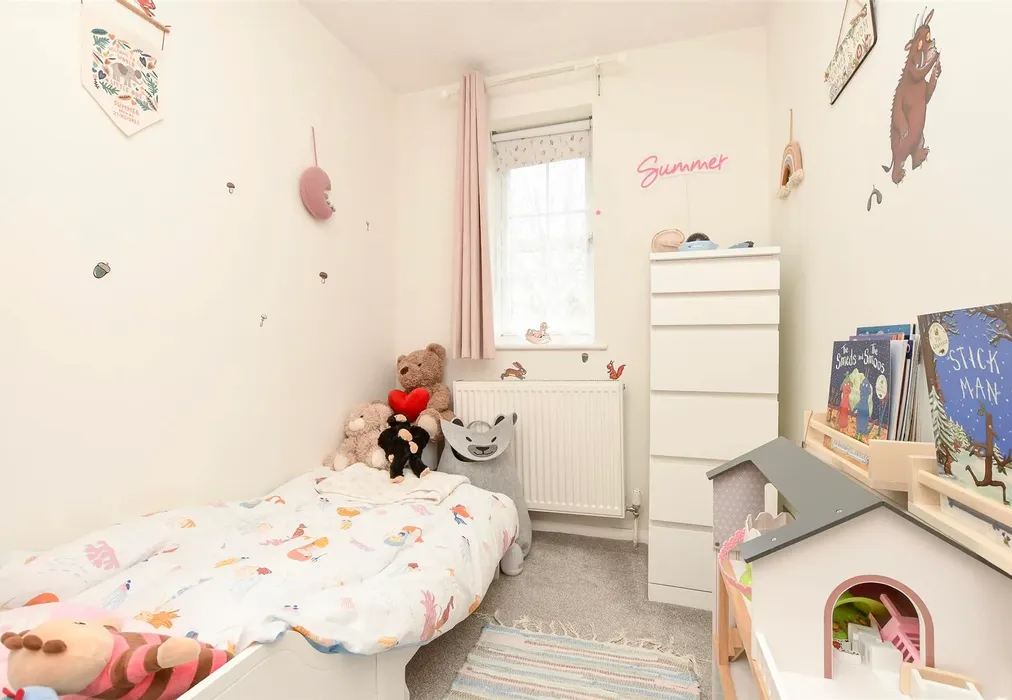 End of Terrace House for sale with 3 bedrooms in Shanklin Close ...