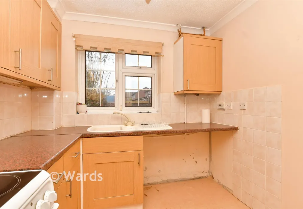 Detached House for sale with 3 bedrooms in Wemmick Close, Rochester ...